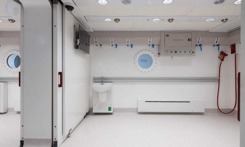 Bigger, Better Hyperbaric Chamber Opens - Tasmanian Times