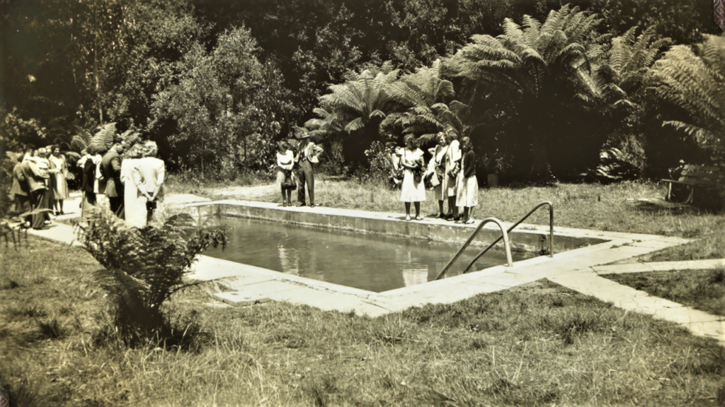 Tas That Was – The Pool At Hastings Caves (1948) - Tasmanian Times