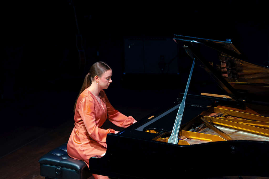 Pianist Sarah Chick Awarded Ossa Music Prize - Tasmanian Times