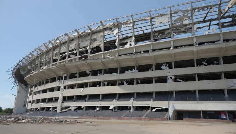 Cracks Grow In Stadium Support - Tasmanian Times