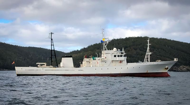 Paul Watson Takes Anti-Whaling Crusade Aboard New Ship 'Bandero ...