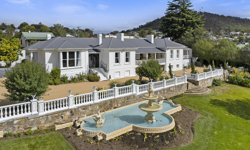 Historic Homestead Hallgreen For Sale - Tasmanian Times